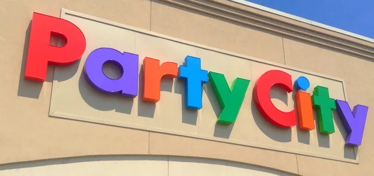 Party City plans 'Toy City' pop-ups for a post-Toys R Us world | Retail ...