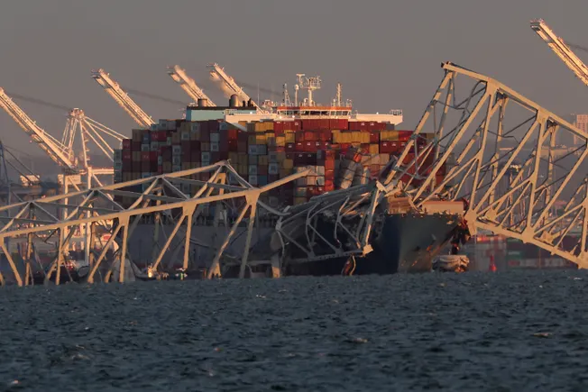 Baltimore’s Key Bridge collapses after ship collision | Construction Dive