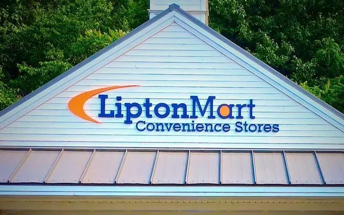 How one independent is refreshing its image to challenge major chains ...