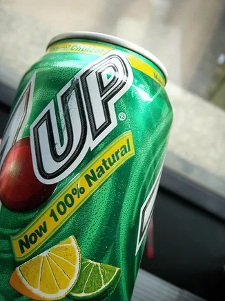 7UP's ice-sculpted vending machine teases drinkers | Grocery Dive