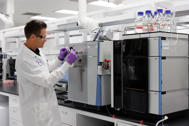 An effective analytical testing strategy for viral vectors should ...