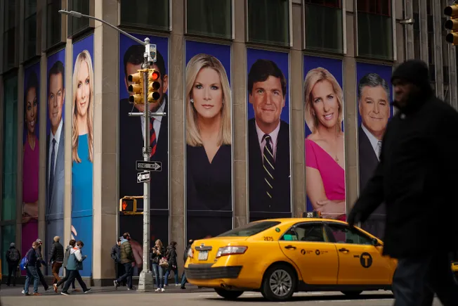 Fox to hand off big docket of lawsuits to incoming legal chief | Legal Dive