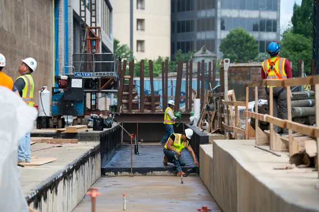 Construction job openings spike higher | Construction Dive