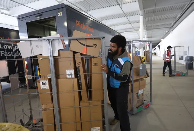 Amazon’s career development strategy: What HR can learn | HR Dive