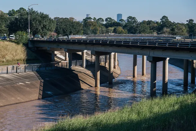 FHWA awards over $26.5M in bridge planning grants | Trucking Dive