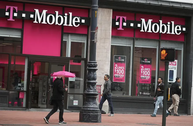 T-Mobile, AT&T follow Verizon on discouraging credit cards for bill-pay ...