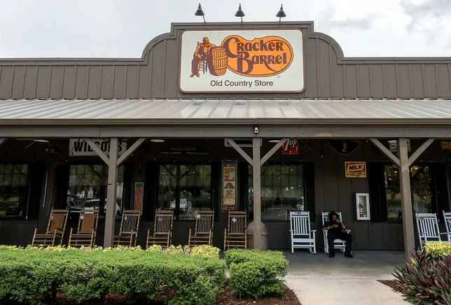 Cracker Barrel reports rising guest metrics, but sales remain on the ...