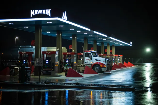 Maverik accepting Comdata fleet cards | Payments Dive