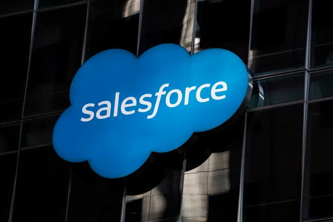 Salesforce launches customer-facing generative AI assistant | CX Dive