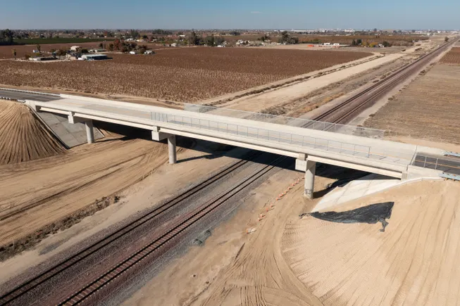 High-speed rail projects will get a ‘streamlined process’ for federal ...