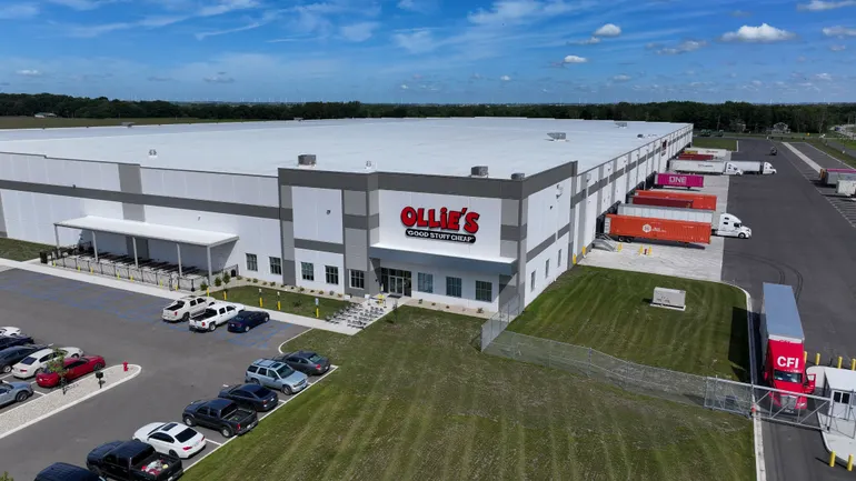 Ollie’s opens Illinois distribution center, targeting westward ...
