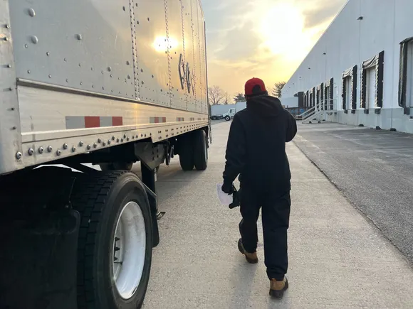 Retail freight still outpacing industrial for LTL carriers | Trucking Dive