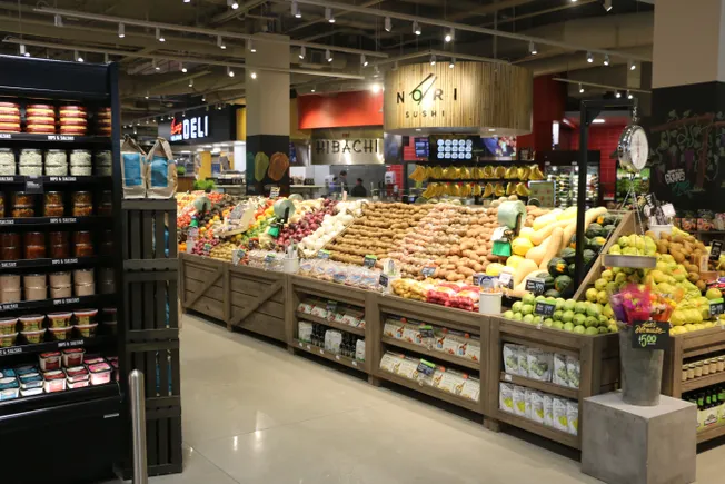 Retailers are turning to innovative designs and unconventional store ...