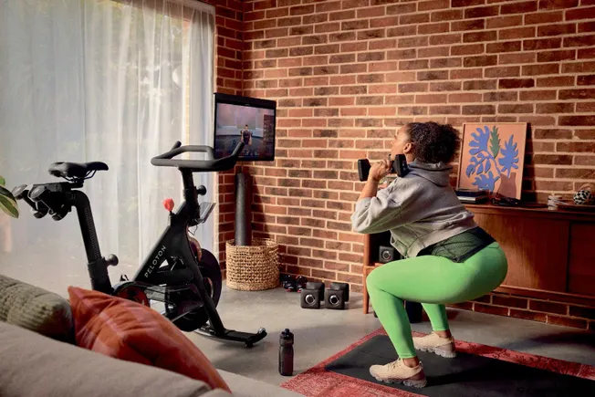 Peloton projects nearly 10% sales decline for the year | Retail Dive