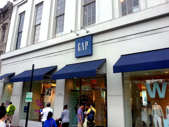 Gap plans to shutter 'hundreds' of its flagship stores | Retail Dive