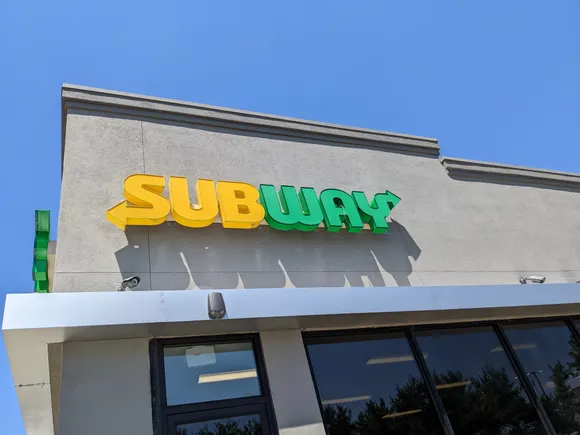 Subway’s North American same-store sales rise nearly 8% | Restaurant Dive