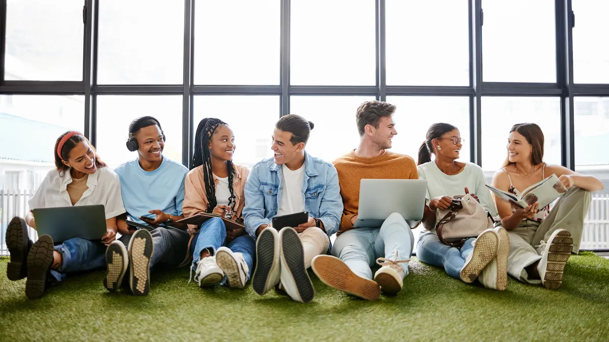 How CFOs Can Manage Interns Successfully | CFO.com