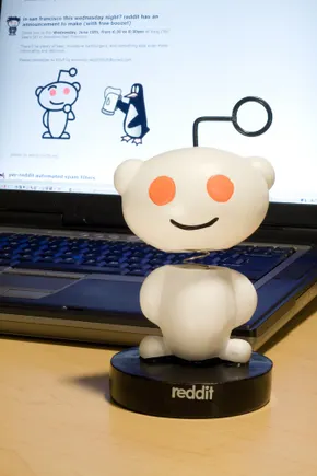 Reddit Adds New Chat System, Moves Towards Bigger Revamp | Social Media ...