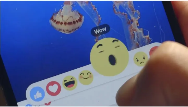Facebook tests reactions in Messenger | Marketing Dive