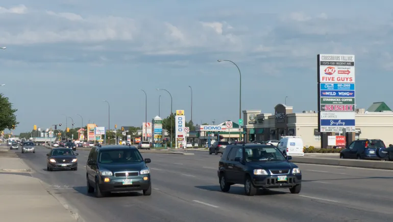 Strip centers outpacing traditional malls as physical retail recovers ...