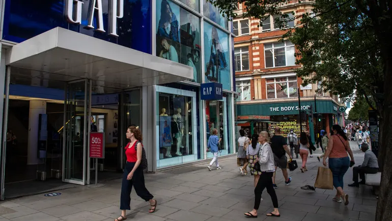 Gap could take $650M sales hit from supply chain woes | Retail Dive
