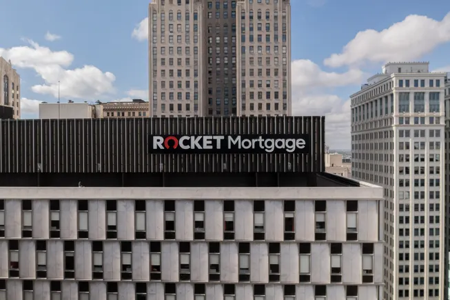 Rocket Mortgage inks $3.5M overtime pay settlement with bankers | HR Dive