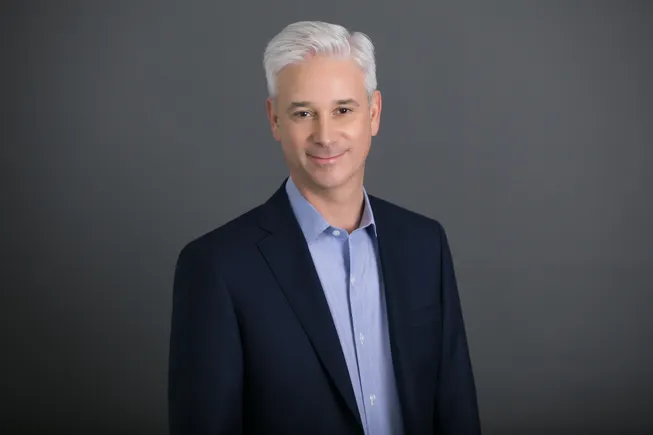 Wells Fargo gives CEO Charlie Scharf an 18.4% raise, to $29M | Banking Dive