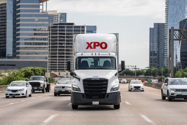 XPO launches Mexico+ cross-border shipping service | Supply Chain Dive