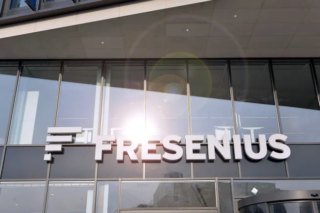 Fresenius Medical Care brings dialysis technology to US with FDA ...