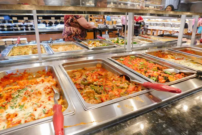Traditional grocers benefit from lunch rush | Grocery Dive
