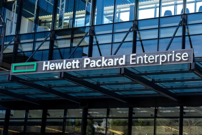 HPE gains enterprise traction with private cloud, AI-powered servers ...