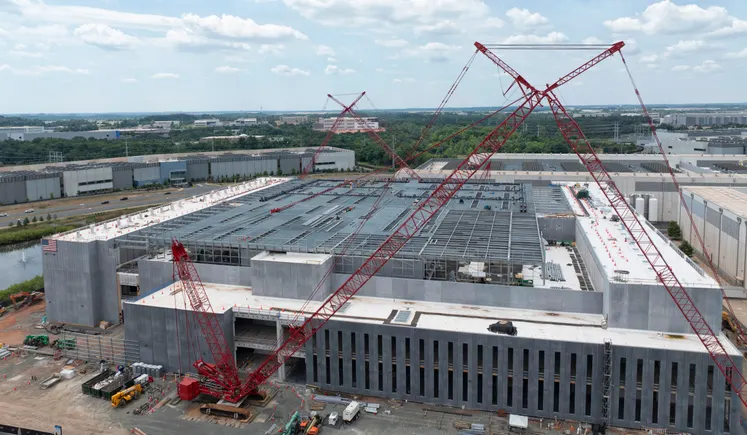 Data center crunch drives up rental costs as vacancy rates plummet ...