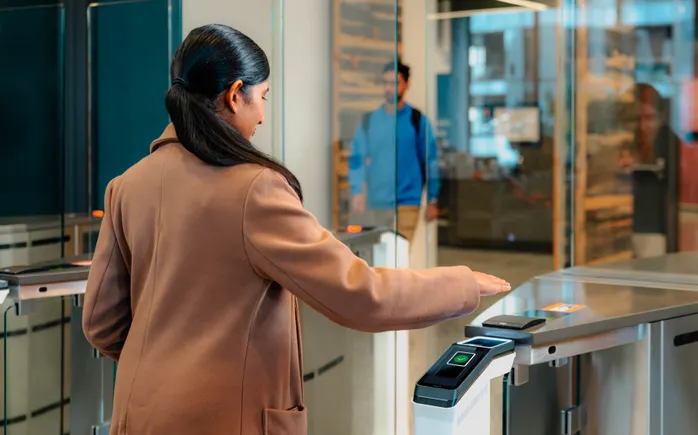 Amazon debuts app for palm payment registry | Retail Dive
