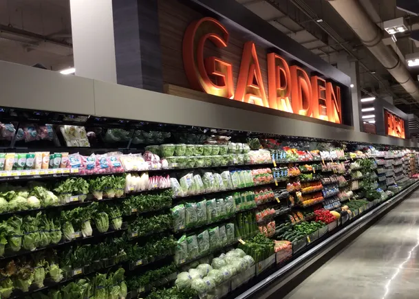 Shoppers cut grocers a break when assigning blame for inflation, survey ...