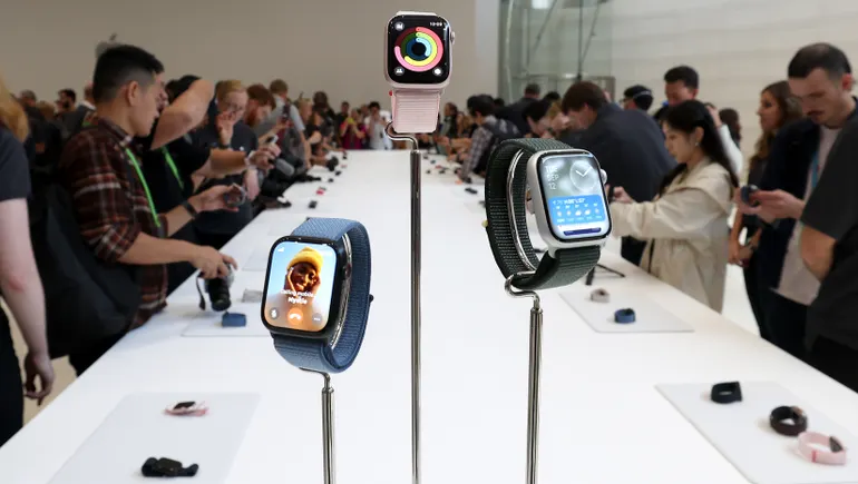 Apple adding sleep apnea feature to smartwatch | MedTech Dive