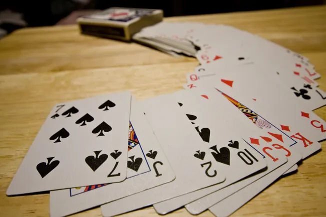 Facebook's poker-winning AI finds 'hidden' info using little processing ...