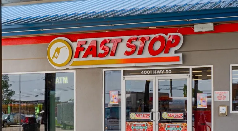 Fast Stop CEO acquires 9 locations for new QSR concept | C-Store Dive