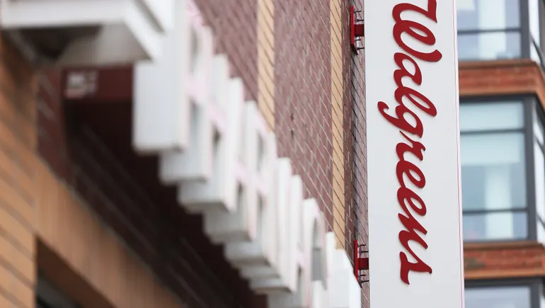 Walgreens expands use of automated pharmacy fulfillment centers ...
