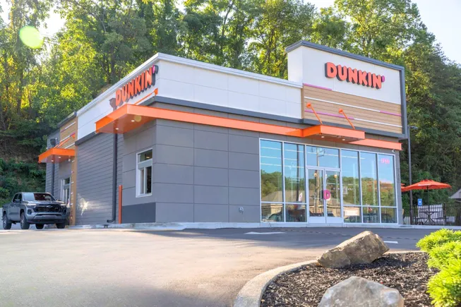 Dunkin’ is coming back to Canada after 8 years away | Restaurant Dive
