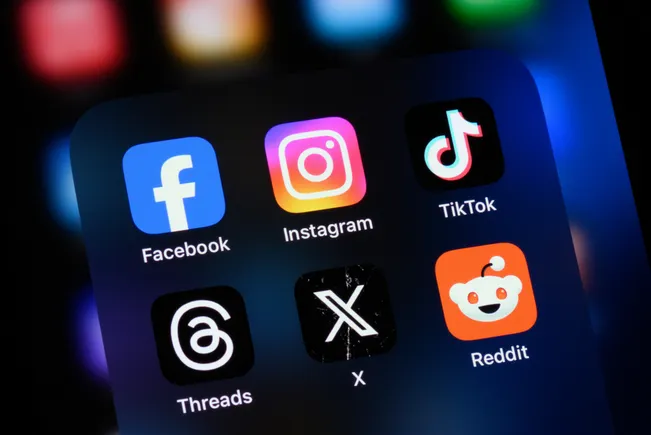 Gen Z turns to third-party sites to share their gripes, or praise, of ...