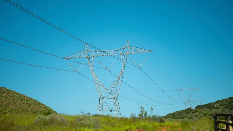 California PUC streamlines transmission permitting process | Utility Dive