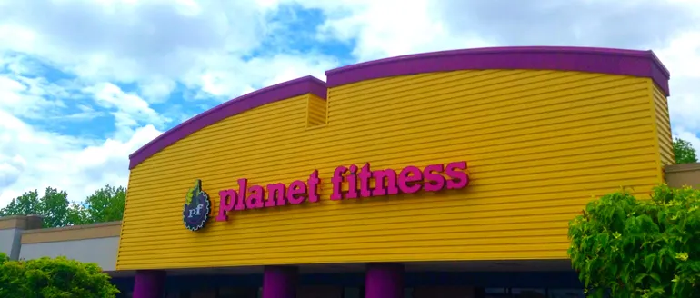 Planet Fitness eyes malls for ongoing expansion | Retail Dive