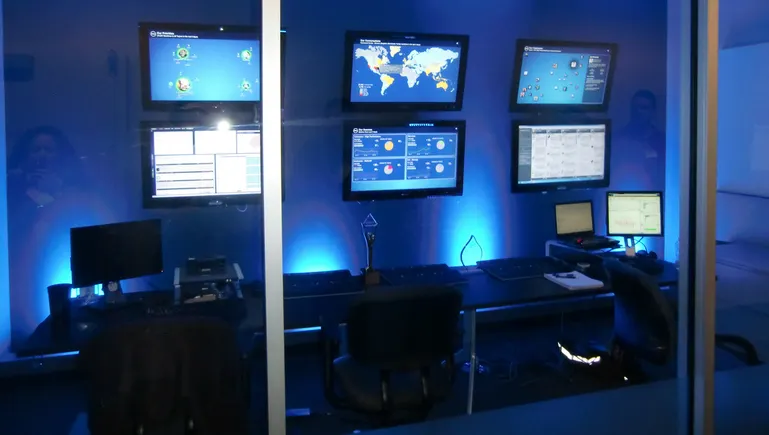 These 5 companies have social media command centers down to a science ...