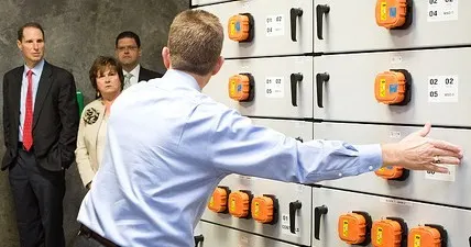 PGE unveils new battery storage system with transactive capabilities | Utility Dive