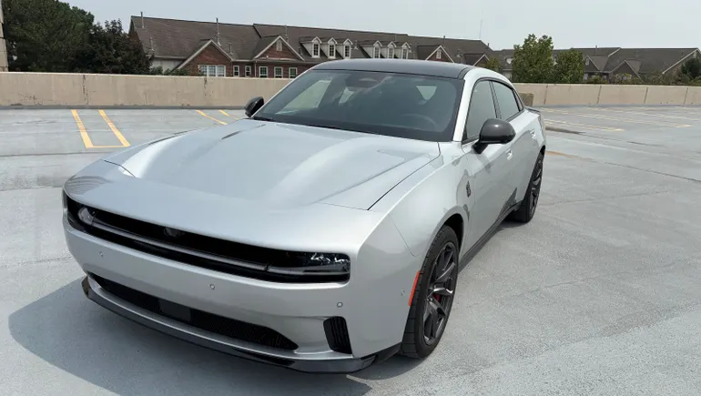 The Charger Daytona's powertrain redefines the muscle car - Driving Me