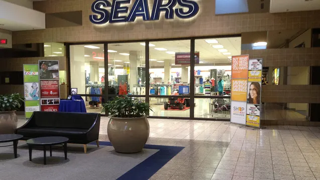 Sears continues to struggle despite strengths | Retail Dive