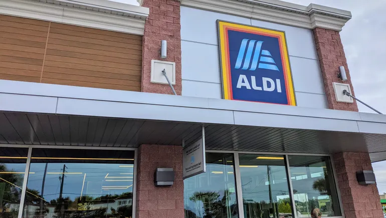 Aldi is the fastest-growing US grocery chain, report says | Grocery Dive
