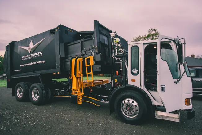 Wrightspeed debuts its first electric powertrain garbage truck in ...