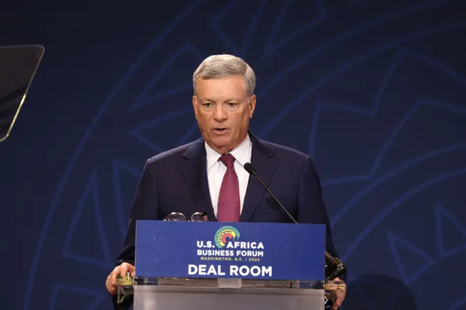 Visa’s chairman heads for exit | Payments Dive
