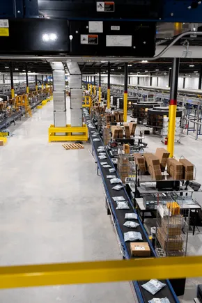 Gap opens Texas distribution center ahead of peak season | Supply Chain ...